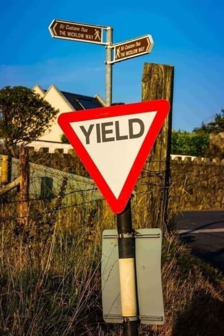 Understanding road signs in Ireland: A 2025 guide